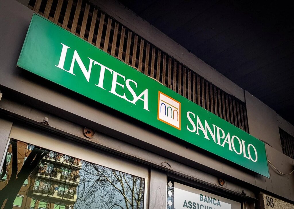 Intesa Sanpaolo, beneficio neto superior a 11.500 millones en 2029: el ...
